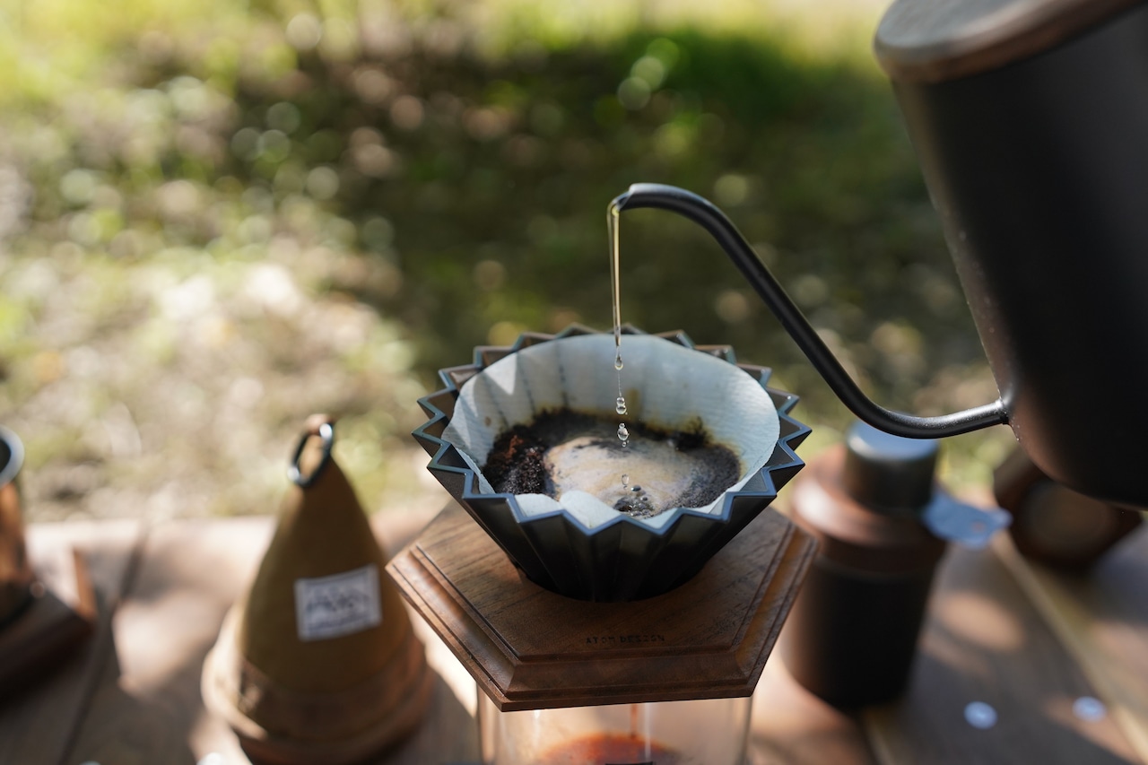 COFFEE DRIPPER STAND FOR ORIGAMI BLACK WALNUT - HELLOS Factory