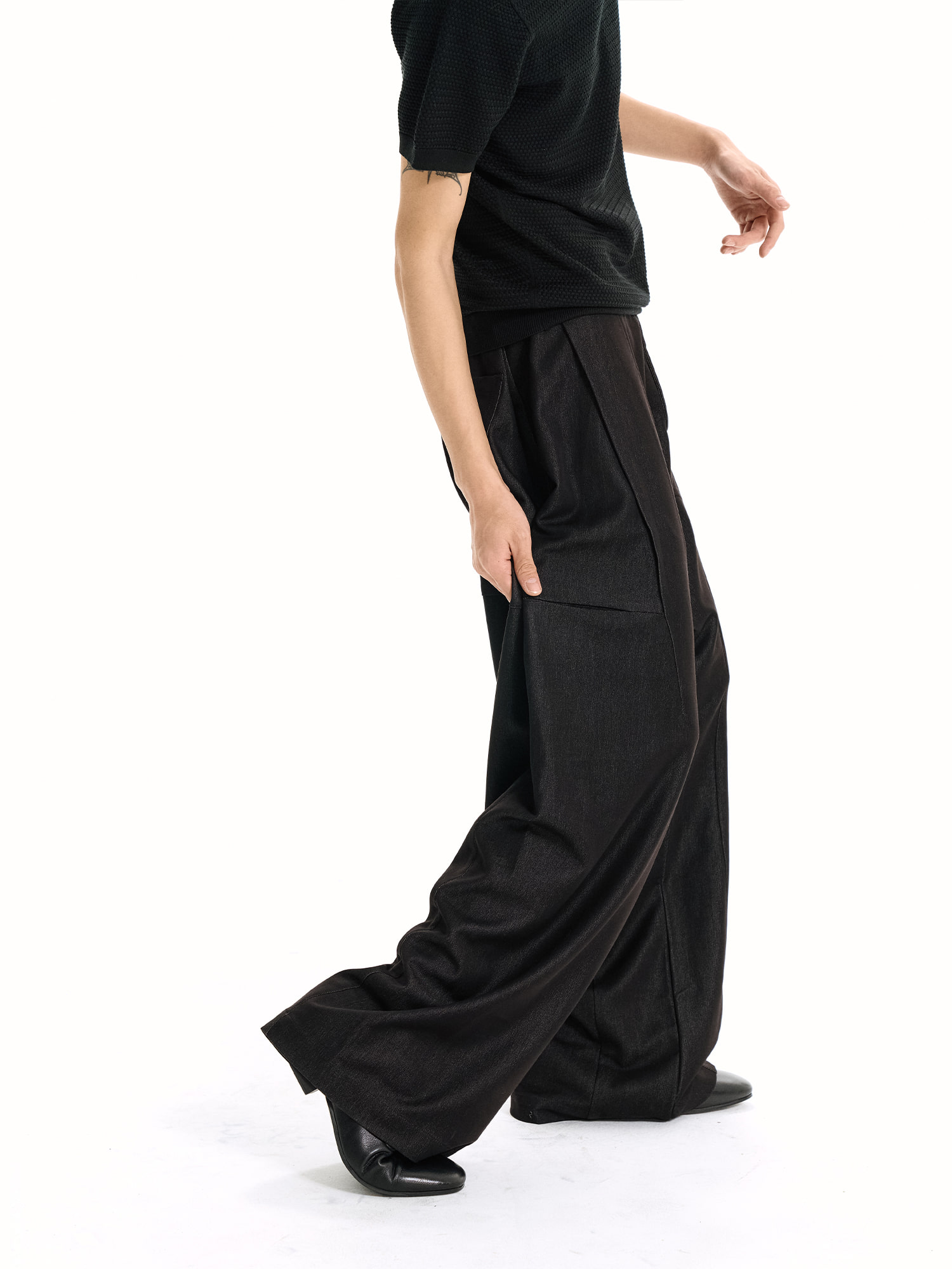 WANNA LAB Structured low crotch pants - Kirr