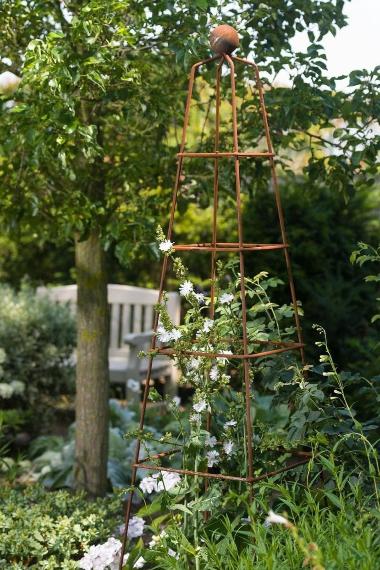 해로즈 홀티컬처럴 오빌리스크 (피라미드) Pyramid Obelisk - Rust - GREENMOOR