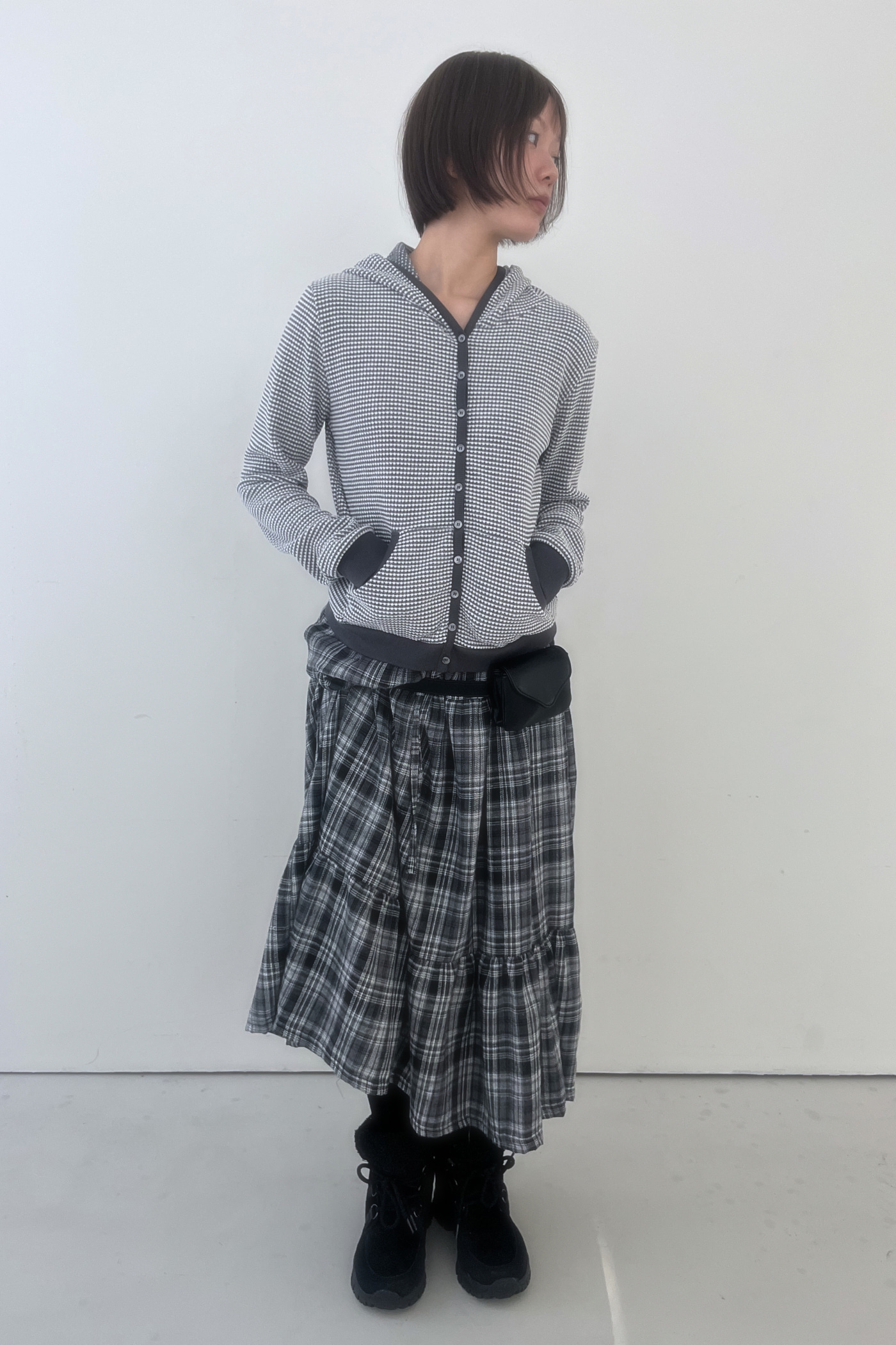 베르크 서울 | WAFFLE HOOD CARDIGAN