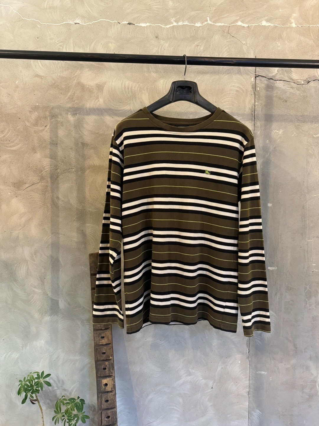 BURBERRY - EMULSION