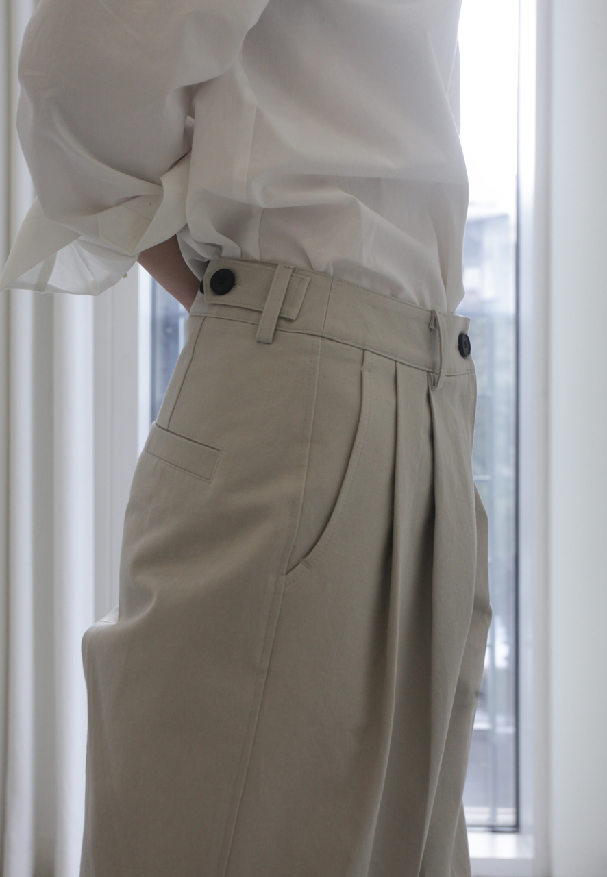 Wide two tuck pants (Dove Gray) - Fosea