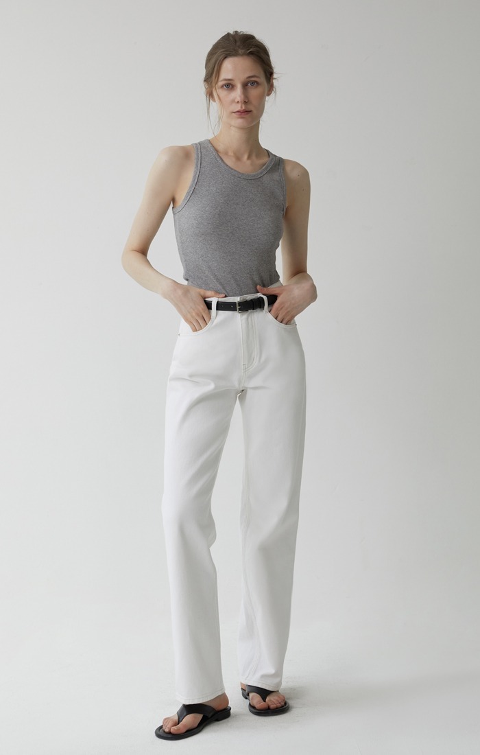 가치 있는 옷, 모멧