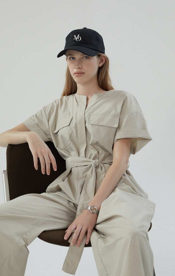 가치 있는 옷, 모멧