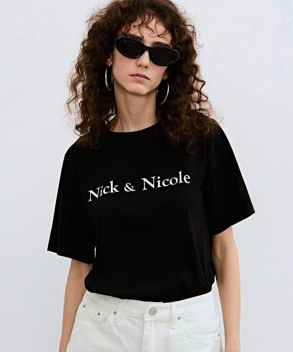 NICOLE CLASSIC SIGNATURE LOGO TOP_BLACK - 닉앤니콜