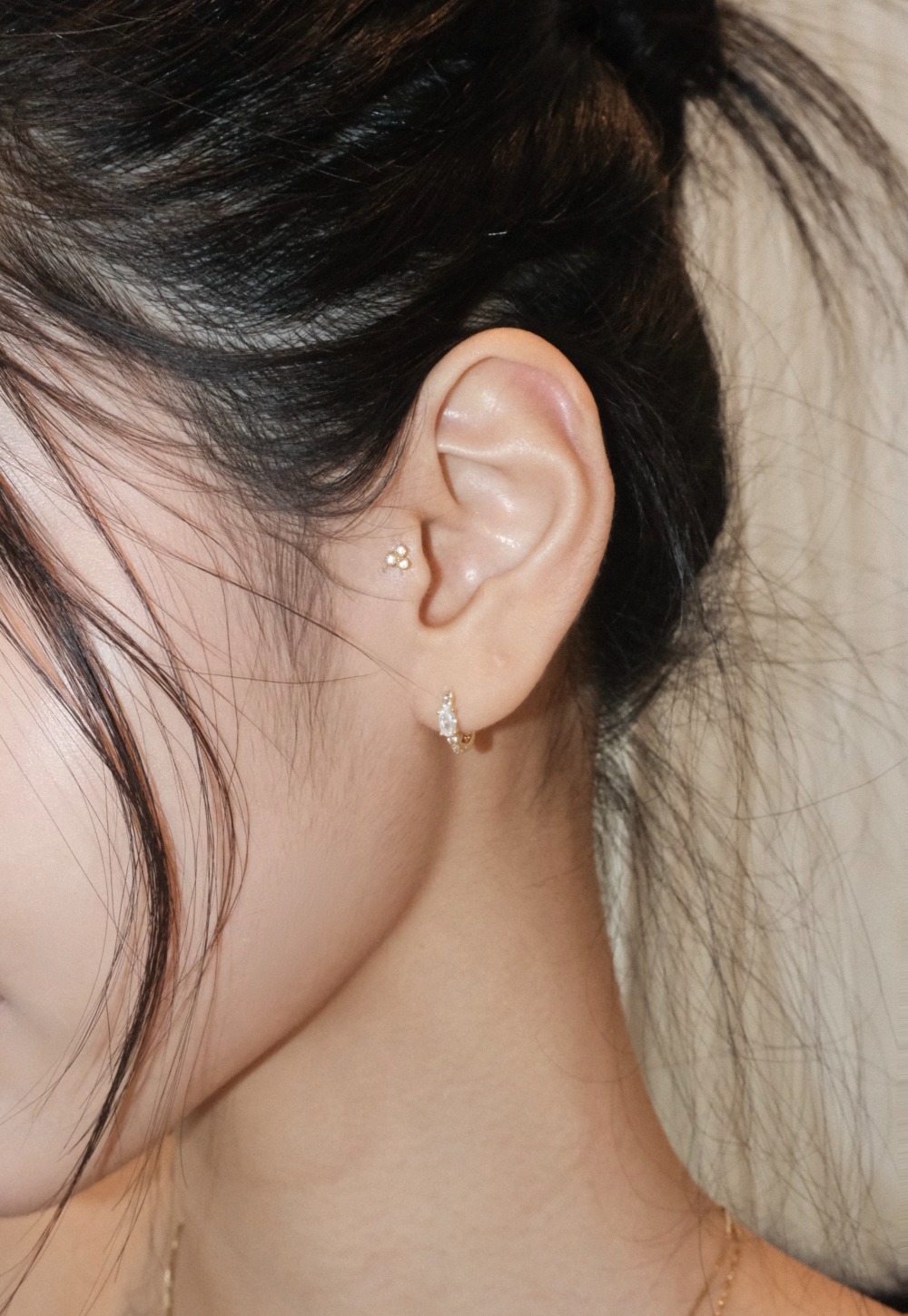 [당일 배송] Triangle piercing - 스캐터링