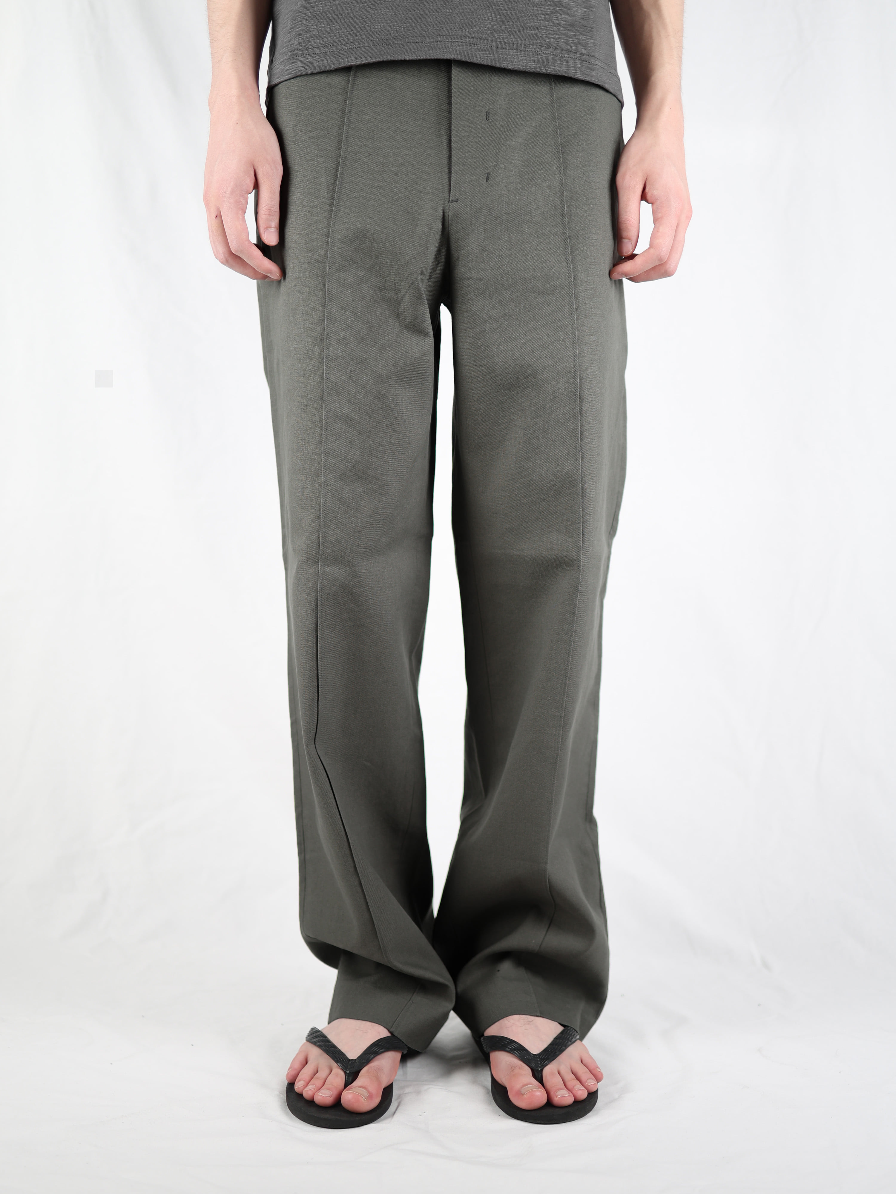 Stitch Crease Trouser (olive green) [2nd Re-stock] | 레스 LES