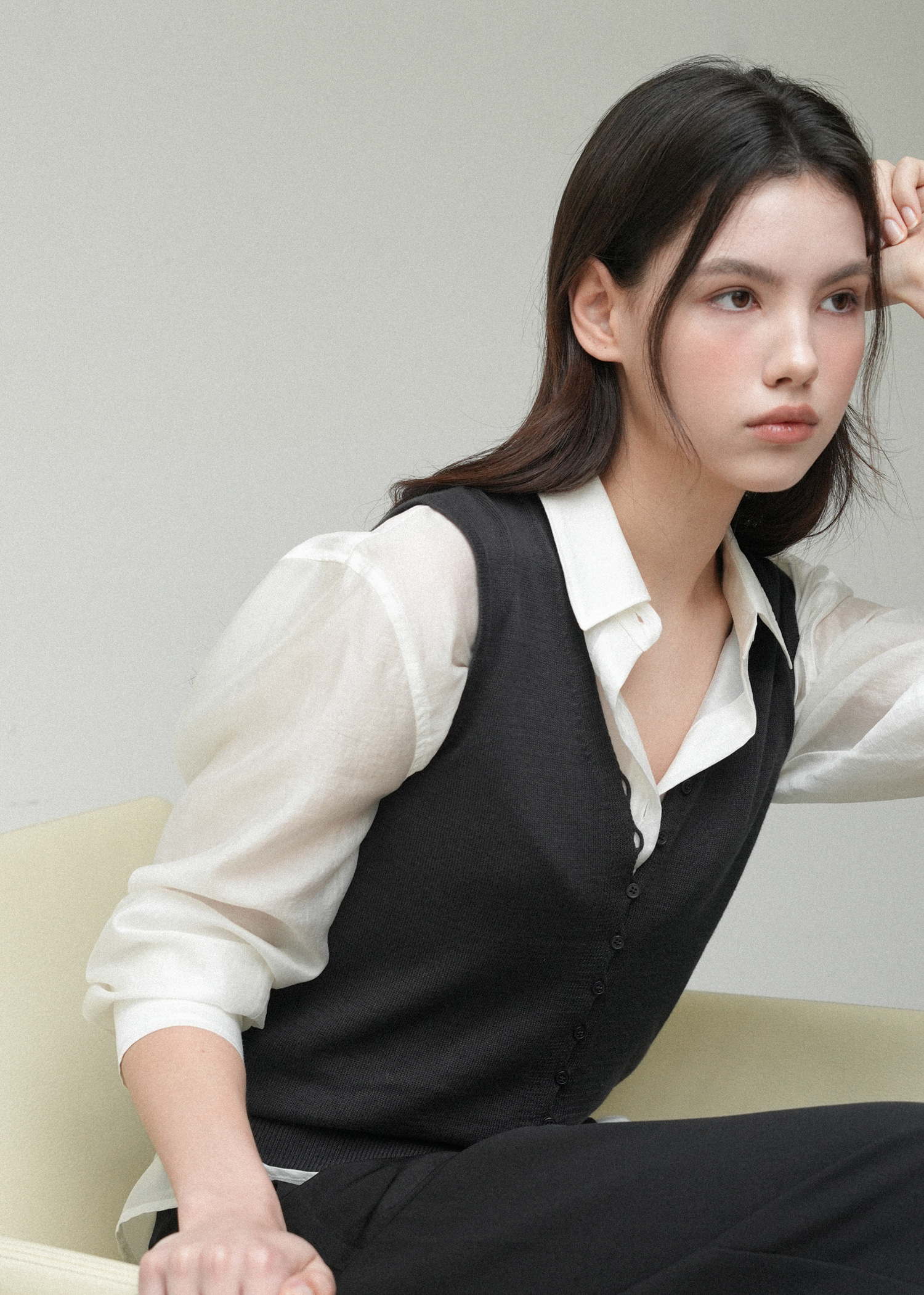 [3rd] Vail button knit vest (charcoal) - 감도 깊은 취향 셀렉트샵 29CM