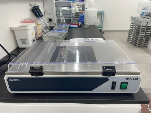 [판매완료] UV Transilluminator - Universal Bio Korea