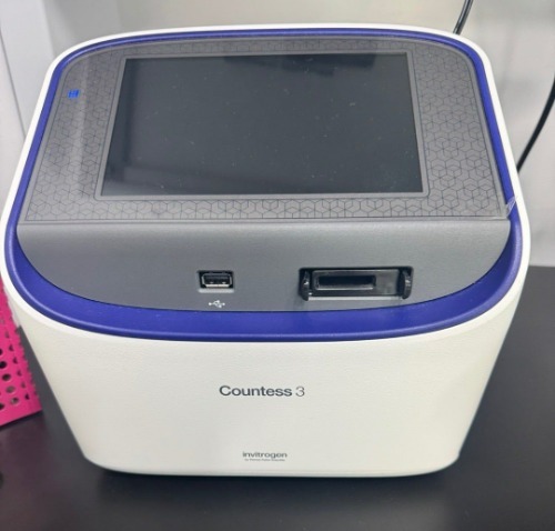 [판매완료] Countess 3 cell counter - Universal Bio Korea