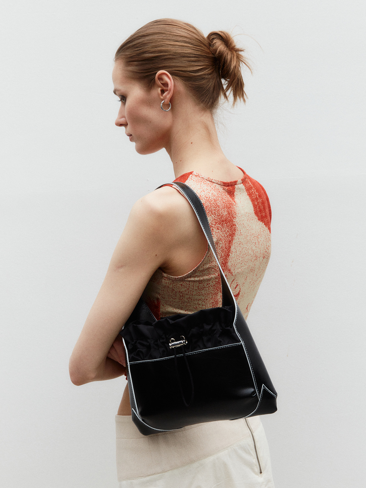 Hold Shoulder Bag_Black - AHNI