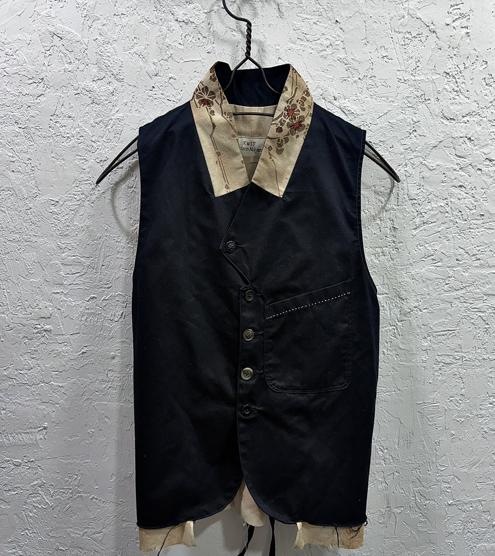 Vest 001 - Devachan