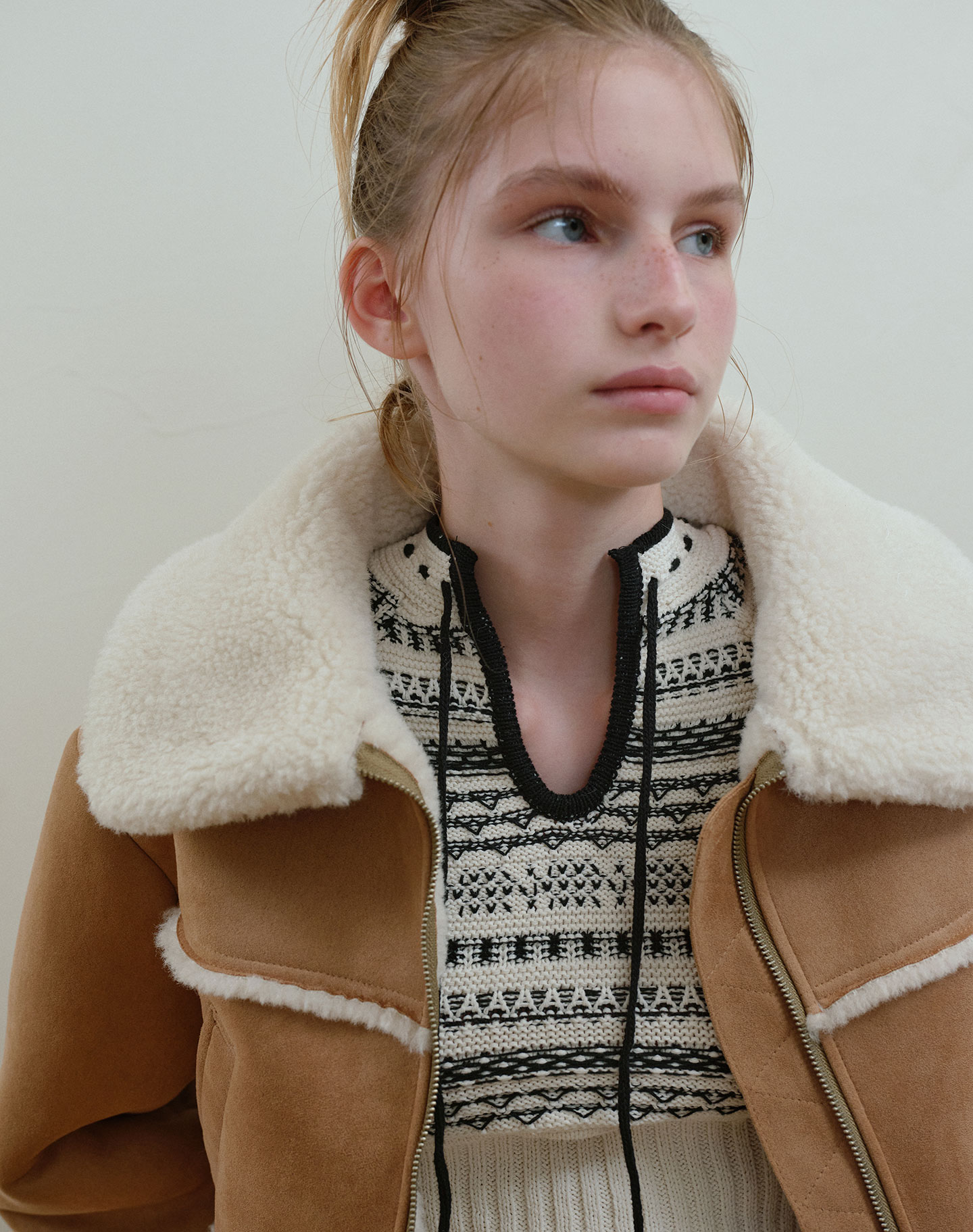 Crop Mustang (Beige) - hennit