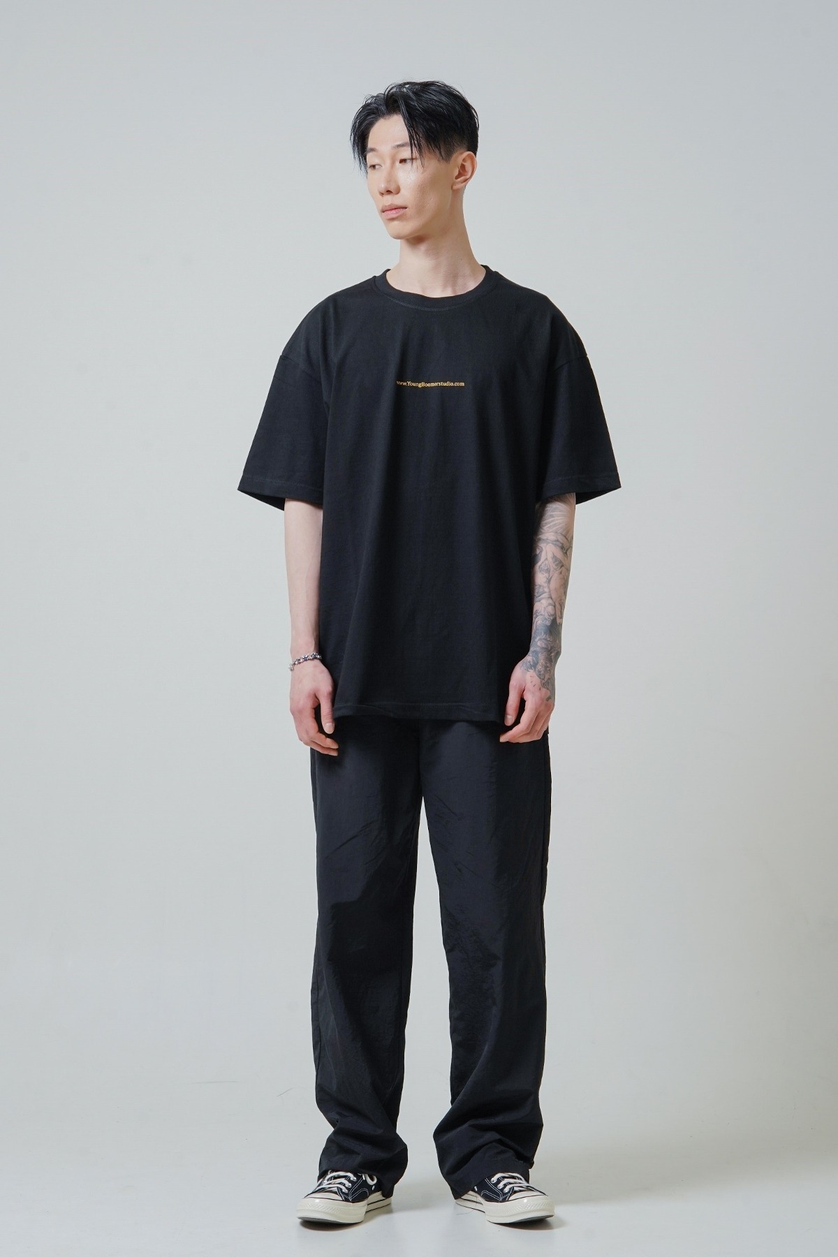 Domain Half T-shirt_black - YoungBoomers