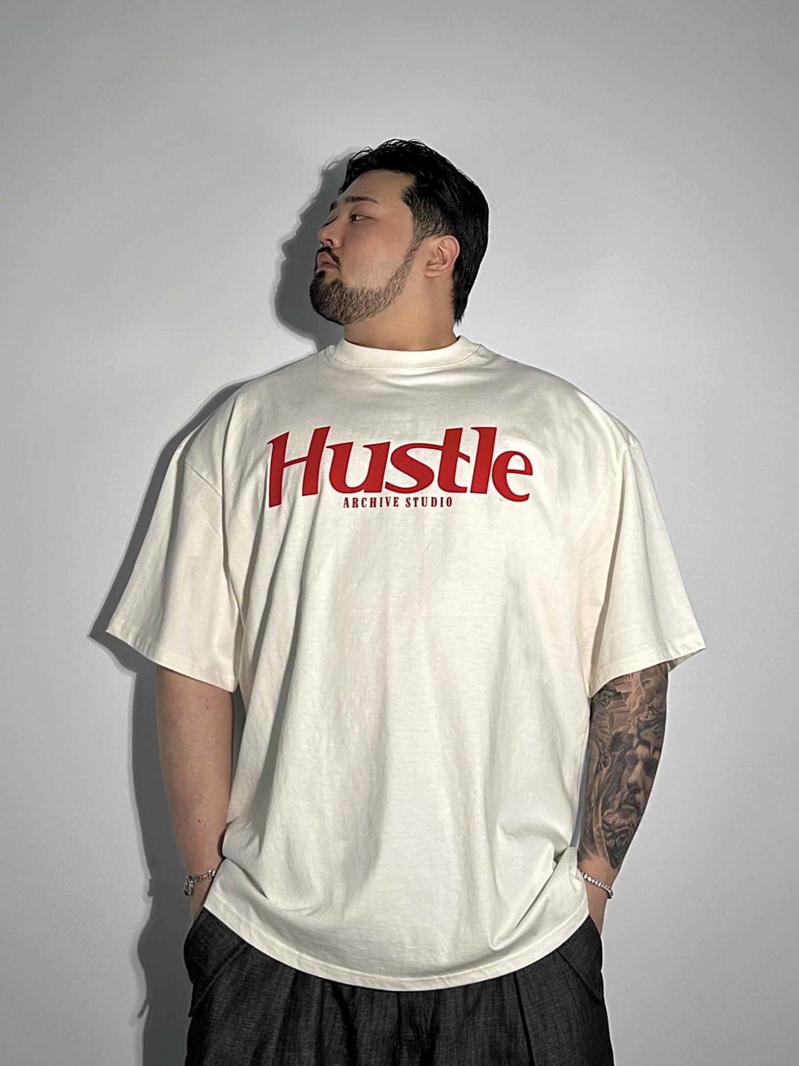 HUSTLE BOX FIT HALF-T - 에이오알닷