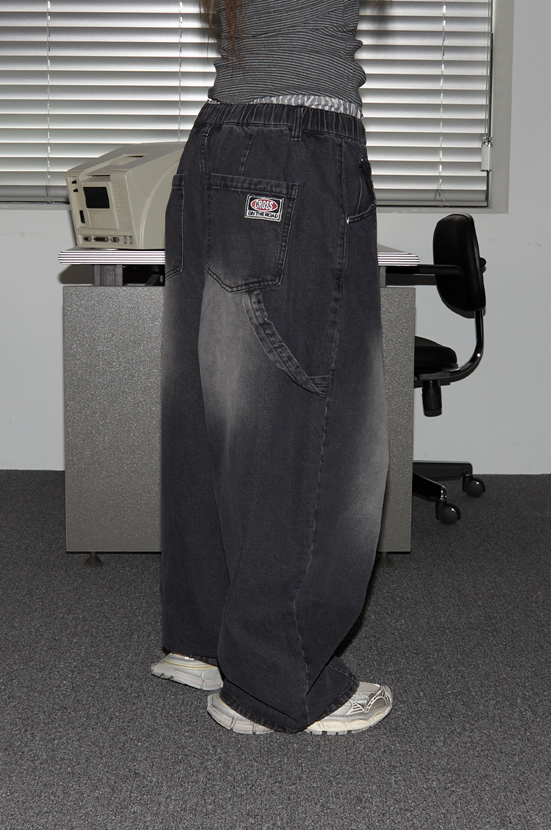 CROSS PATCHED MEGA WIDE DENIM - 런츠