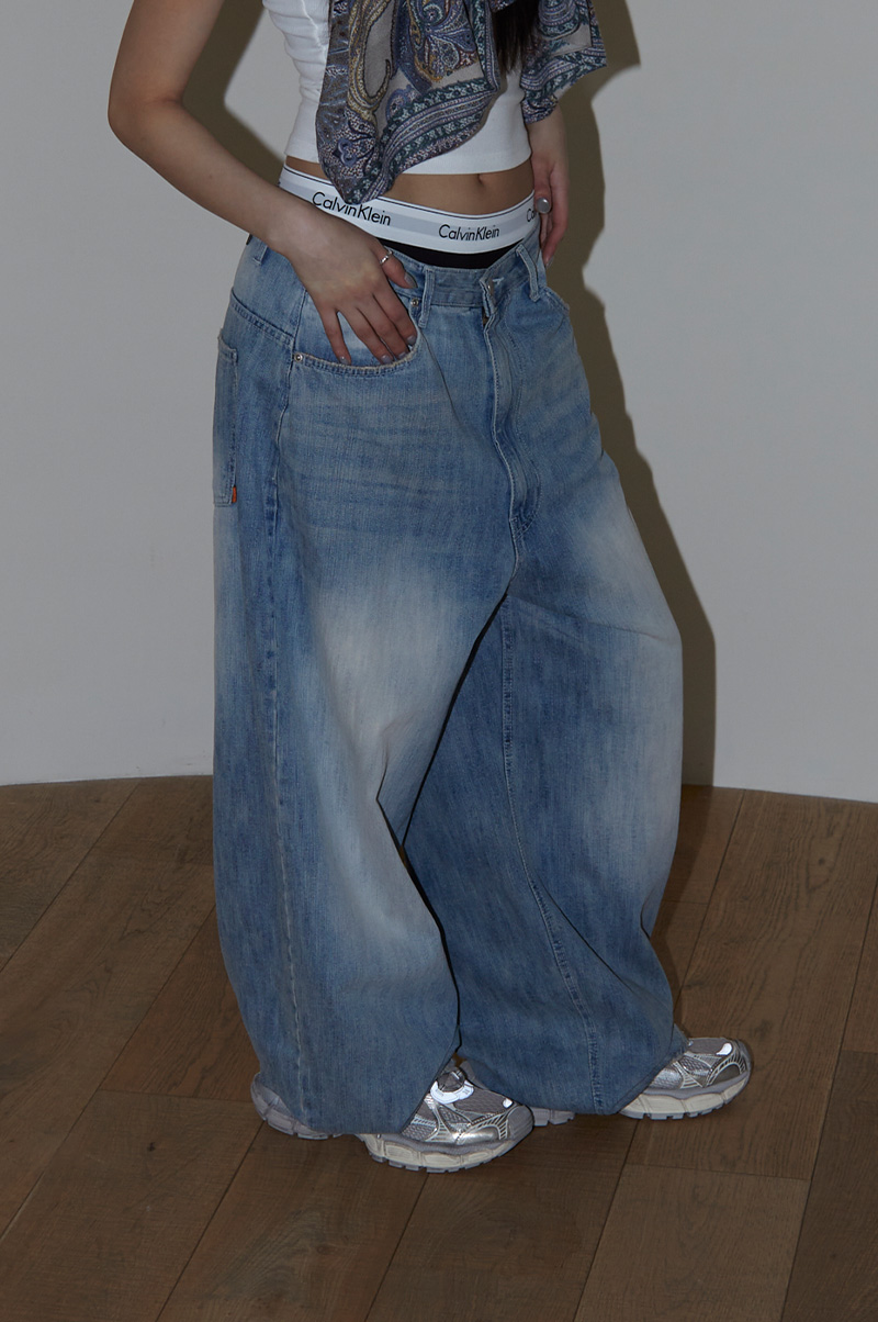 MINT MEGA WIDE DENIM - 런츠