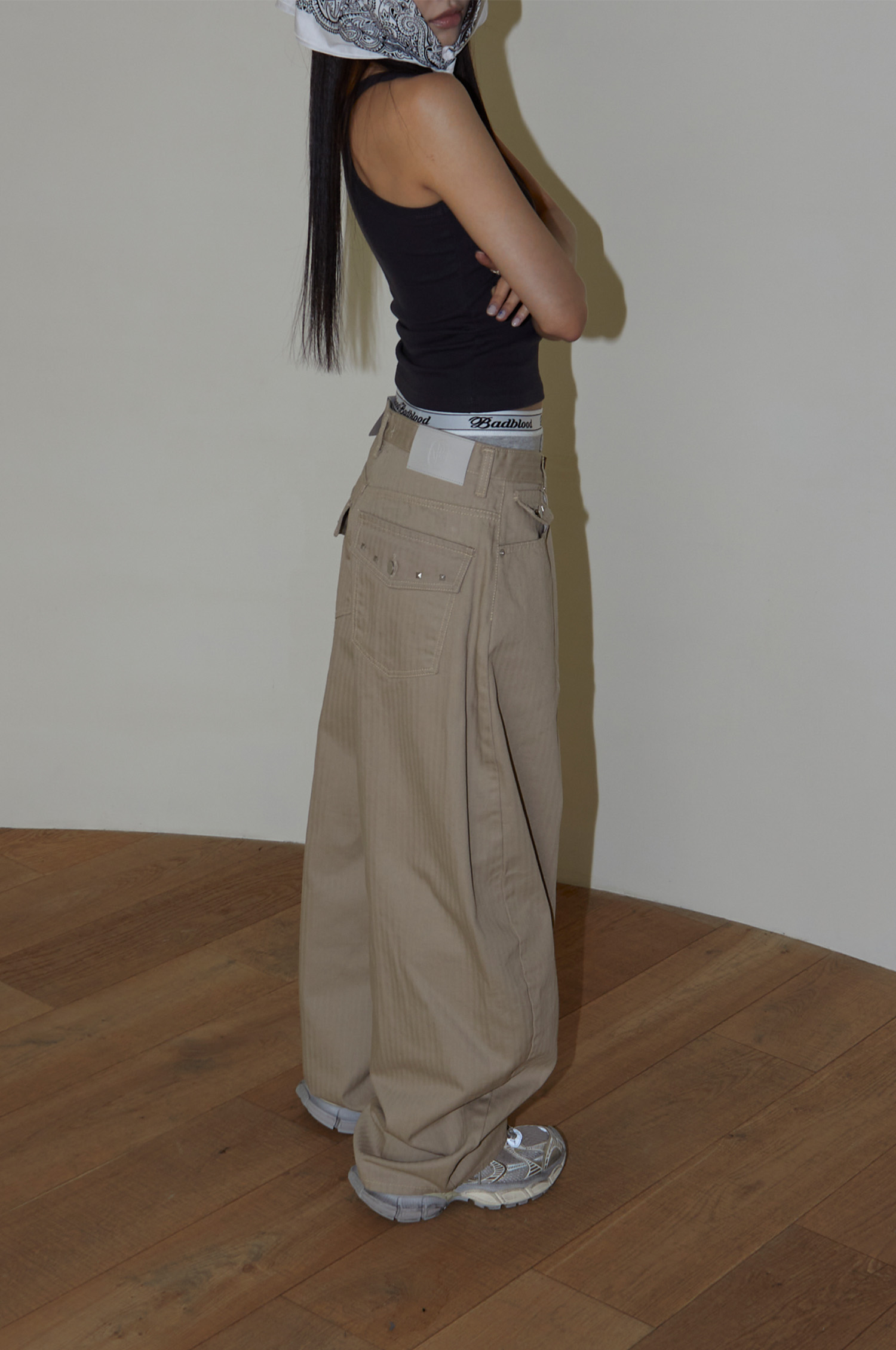 ABC BACK POCKET STUD PANTS [네이비 추가!] | 런츠