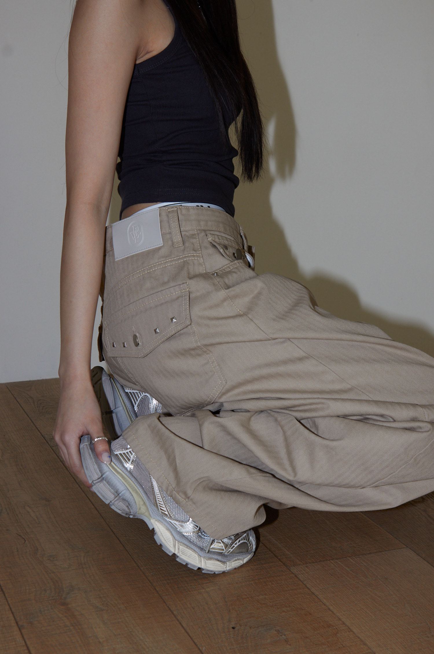 ABC BACK POCKET STUD PANTS [네이비 추가!] | 런츠