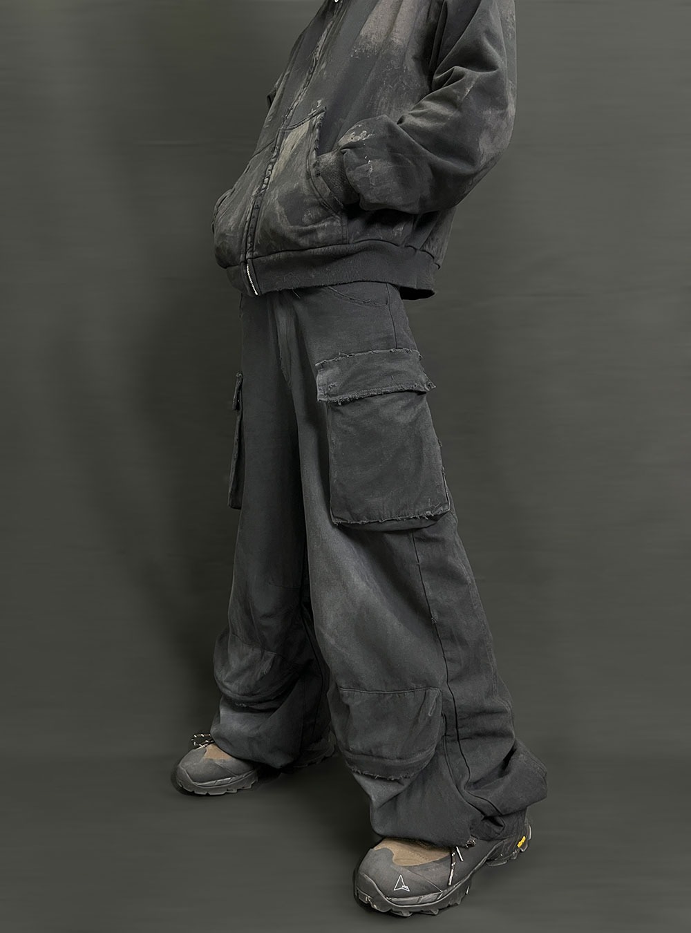 [CCY CRUNCHY] Heavy-Duty Cargo Pants, Relaxed Fit - BCAESAR
