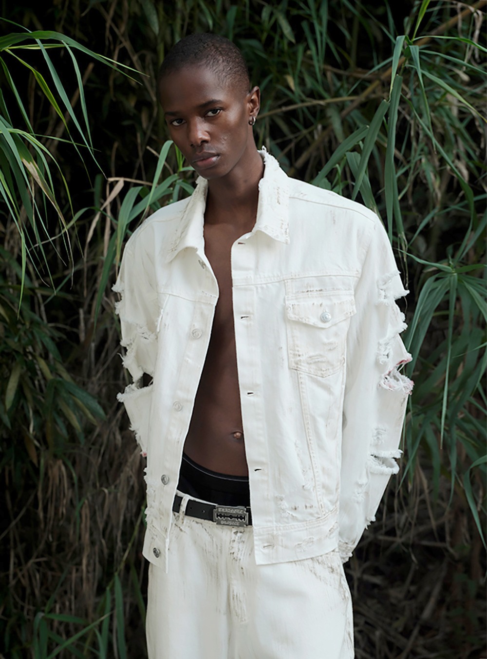 [TRIANGLE PROJECT] Moon Logo White Denim Jacket - BCAESAR