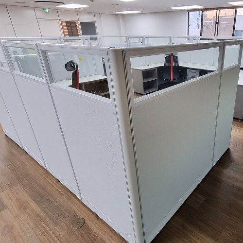 진웅파티션 45T PVC 사무실 상부 투명 유리 가림막 파티션 칸막이 - 진웅파티션