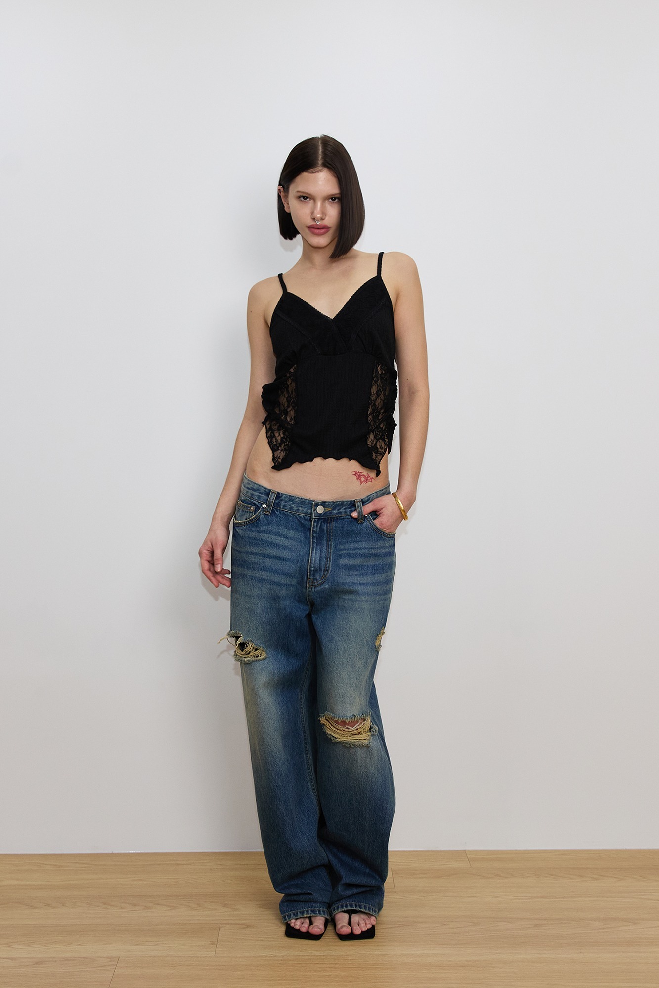 LACE PANEL CAMI TOP (BLACK) | toomuchtax