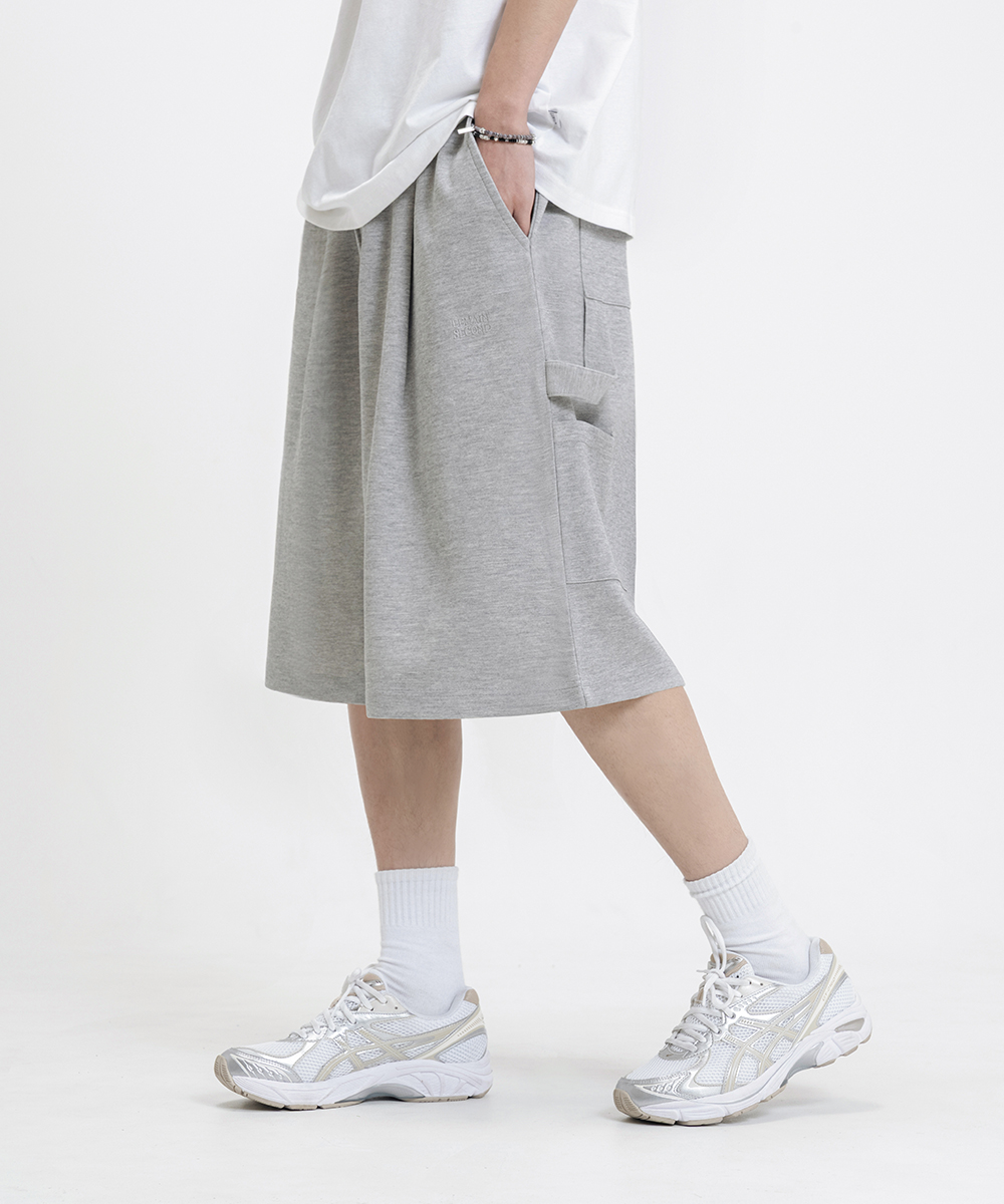 버뮤다 와이드 원턱 카펜터 스웨트 쇼츠 Gray - LEMAIN SECOND