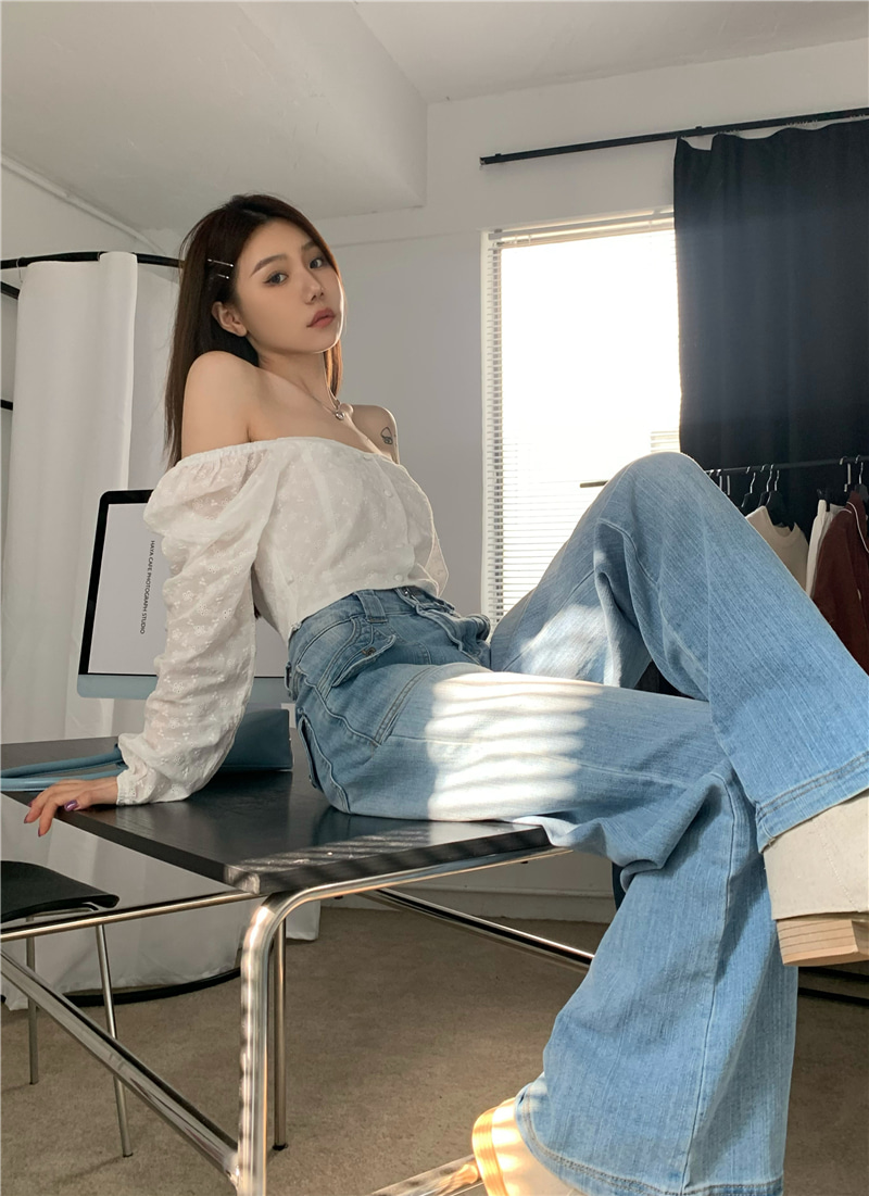 크롭 레이스 화이트 블라우스 스퀘어 넥 오프 숄더 밴딩 롱 슬리브 여름 얇은 긴팔 크롭 미니 숏 단추 포인트 청순 여리 플라워 플로럴 꽃 무늬 패턴 펀칭 여릅 여친