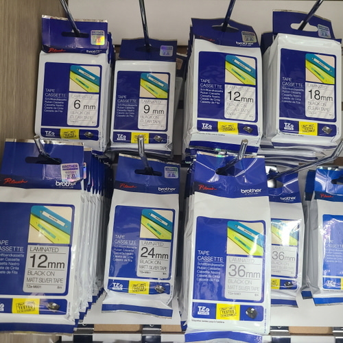 브라더 Brother 라벨테이프 Label Tape Tze-221 9mm 백색바탕 흑색글자 8M