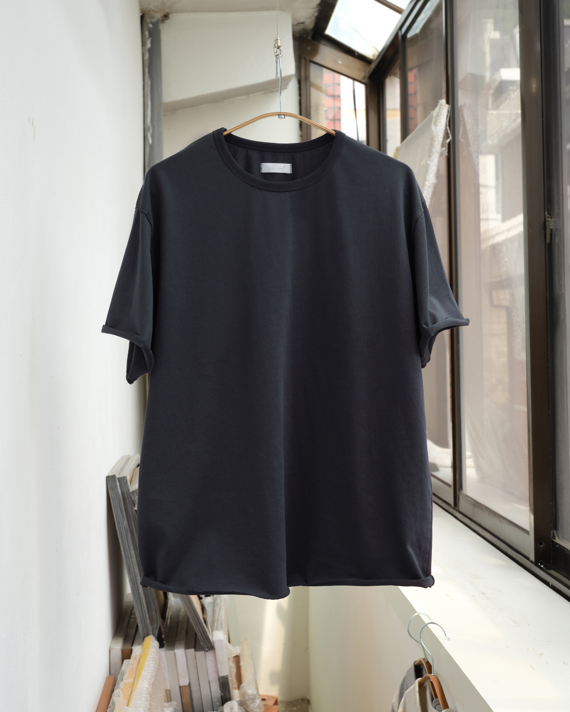 Loop hem T-shirt (midnight) - 씨솔트