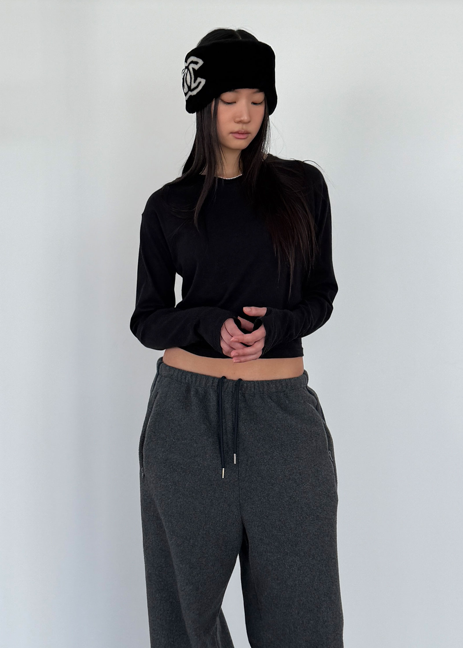 [2nd] Back-Hold Long Sleeve Black | Practical and Realistic