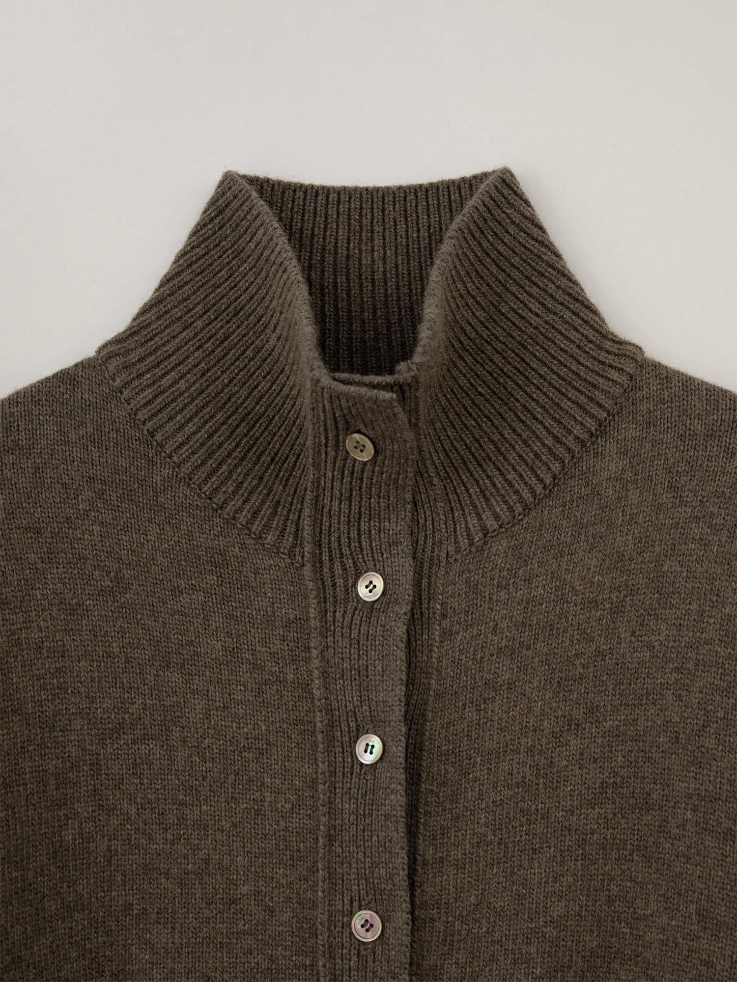 Das Wool High Neck Cardigan - Brown - CHE-SEOUL