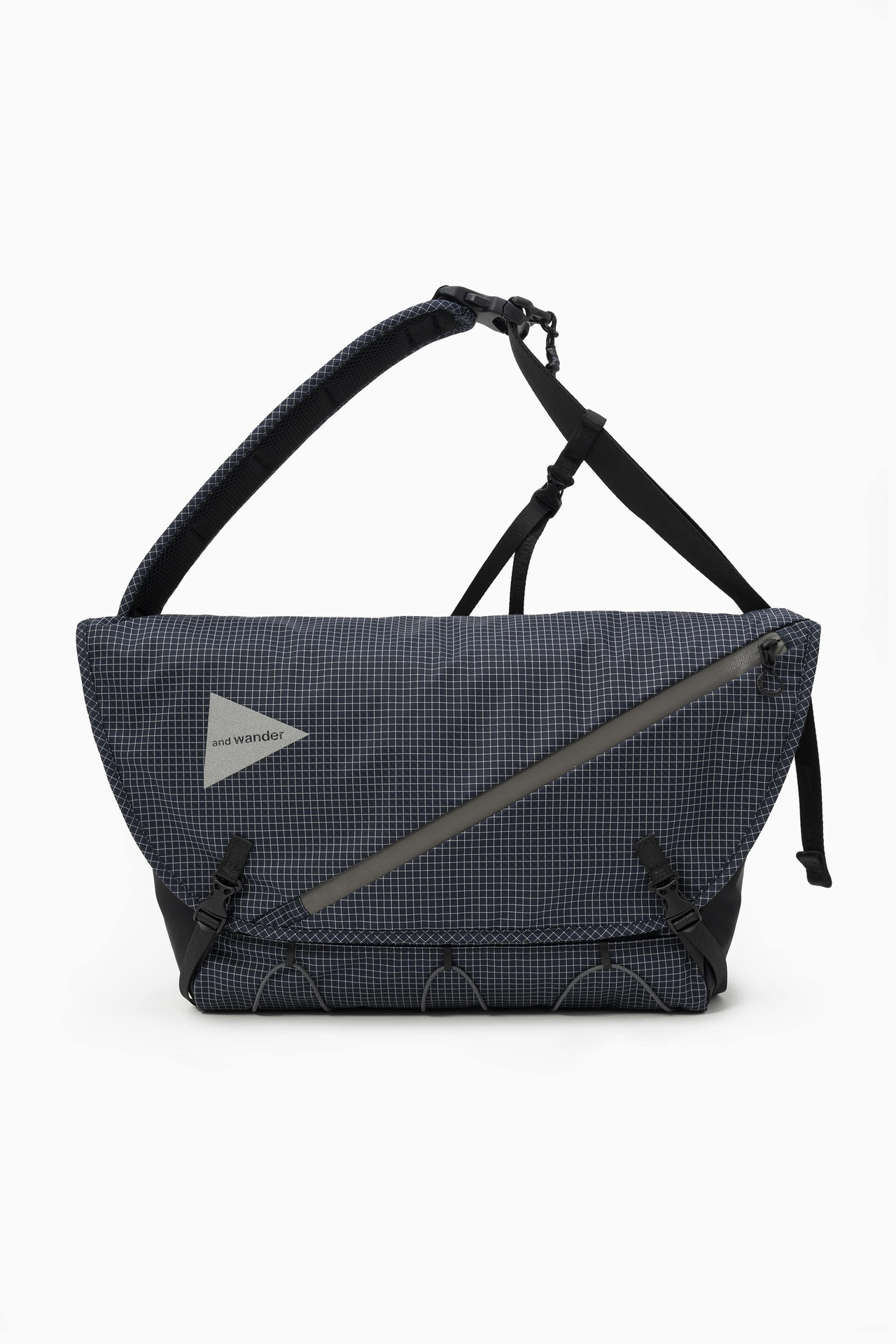 ocean rip messenger bag - and wander