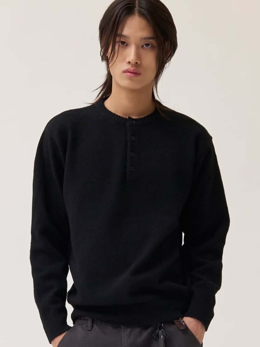 mark henley neck knit_black | ENOUGH | 이너프